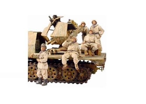 DES KIT 35178-F - FIVE SOLDIERS IN WINTER DRESS, FLAK 37 CREW - 1/35 ...