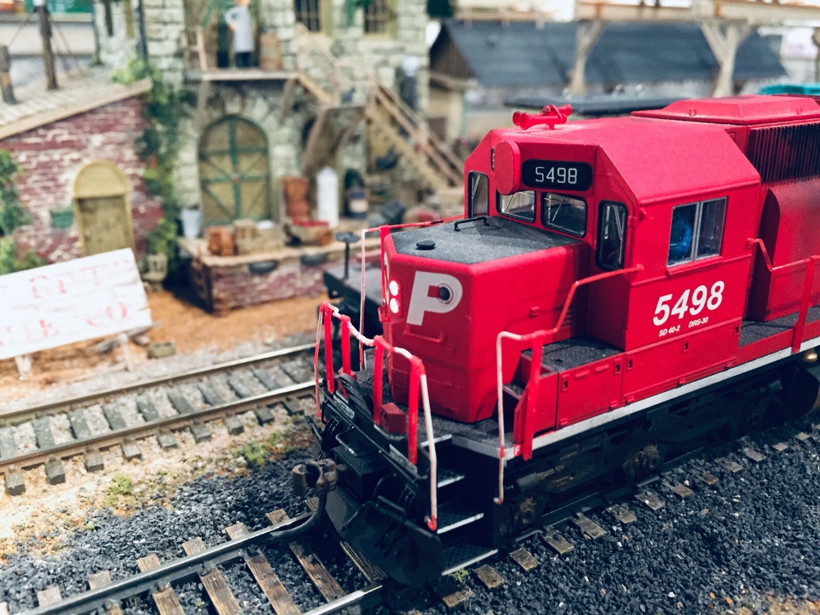 Rusty Rails Painter® ( The "Mini Paint Roller" ) by Joes Model Trains ...