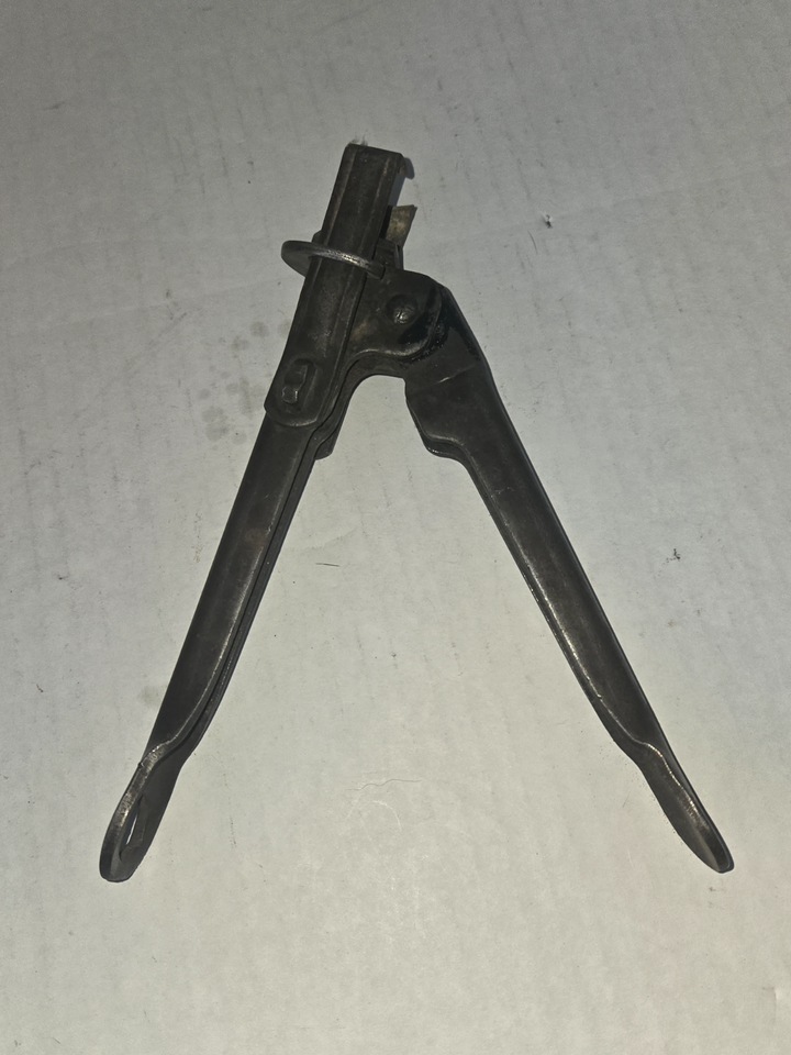 RARE VINTAGE BIPOD MILITARY? FIELD TOOL 8" NO MARKINGS ARMY? LOT B | eBay