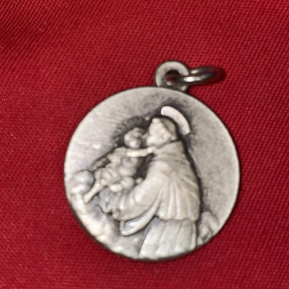 Vtg round Saint St Anthony relic pendant medal Patron of Lost Articles ...