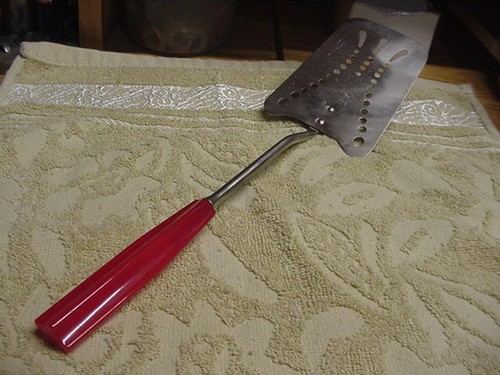Vintage Long Vented/Slotted w/Holes Spatula/Flipper Kitchen Utensil RED ...