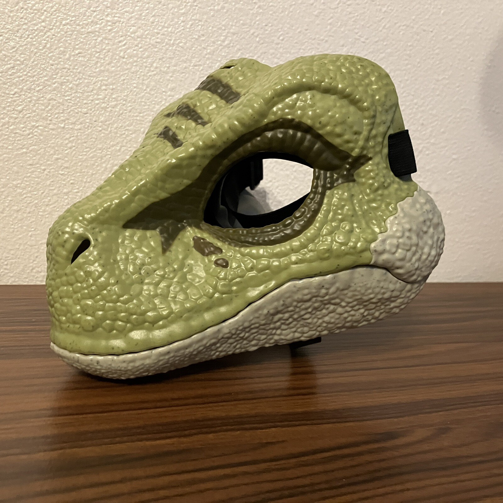 Mattel Jurassic World Green Velociraptor Mask Camp Di… - Gem