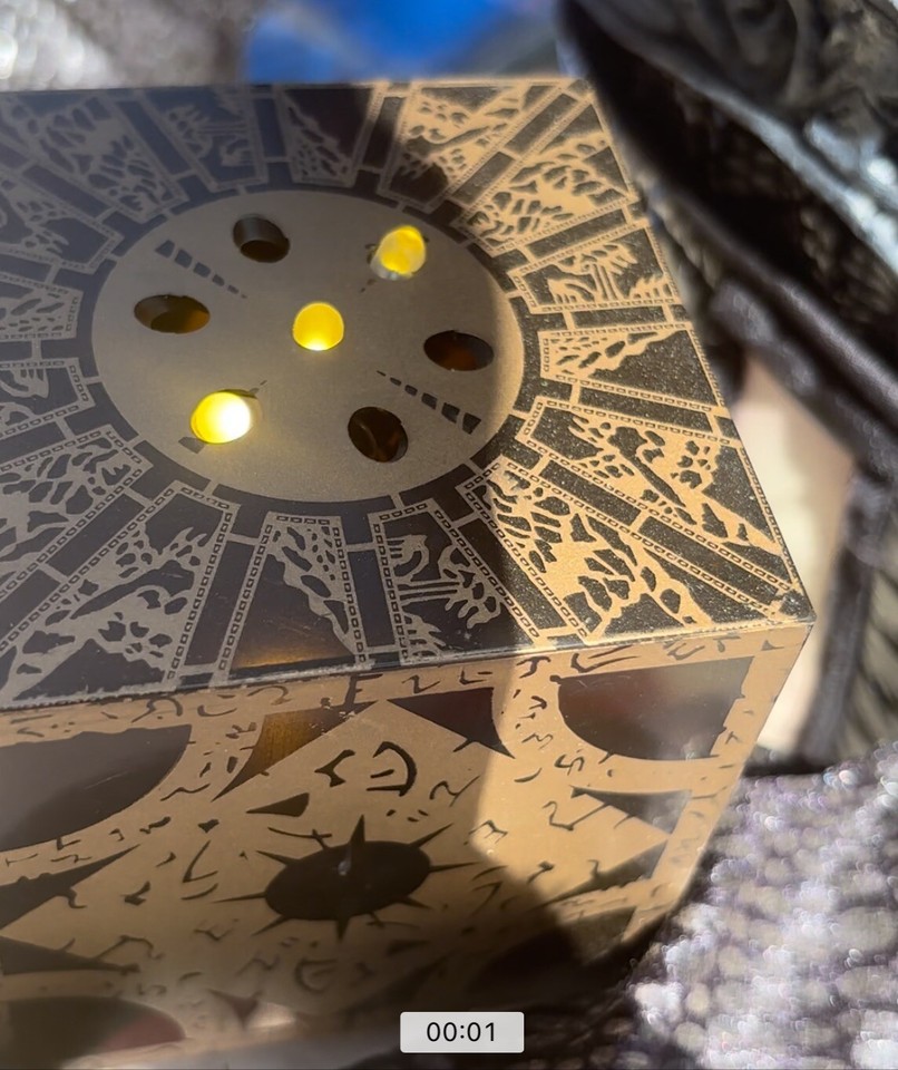 Gemmy Hellraiser Bloodlines Pinhead Life Size Animatronic Spirit ...