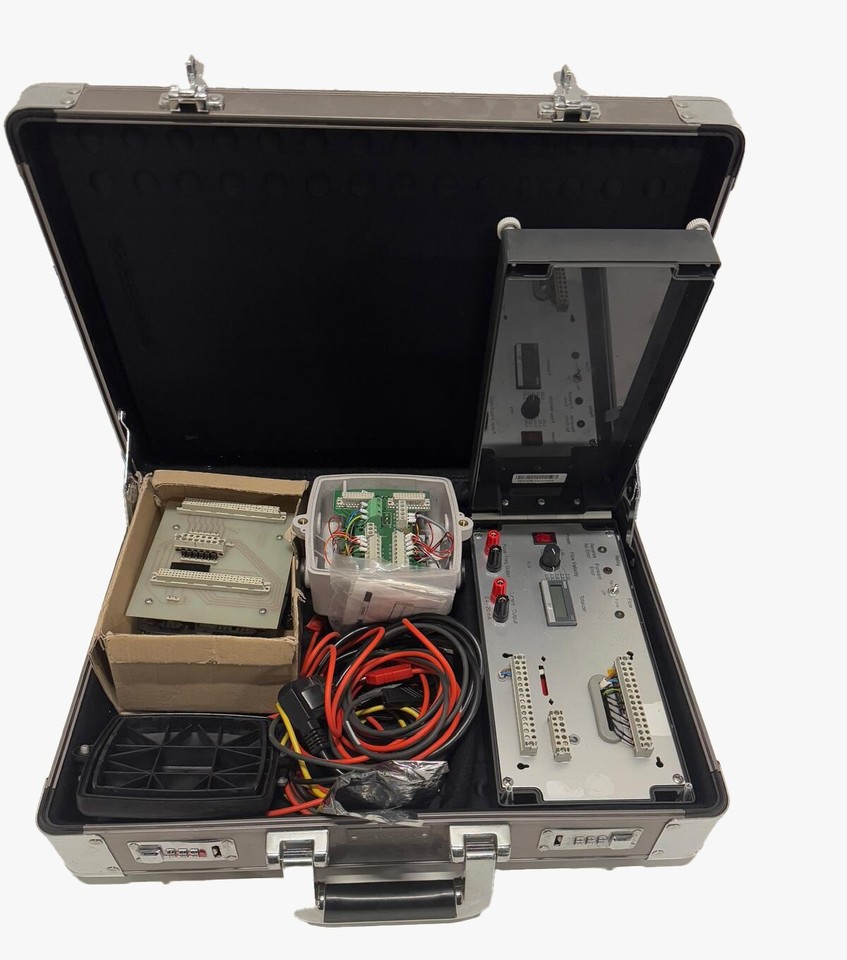 SIEMENS SIMULATOR MA6 2500/3000 SITRANS FM MAGFLO FDK:083F4098 COMPLETE ...