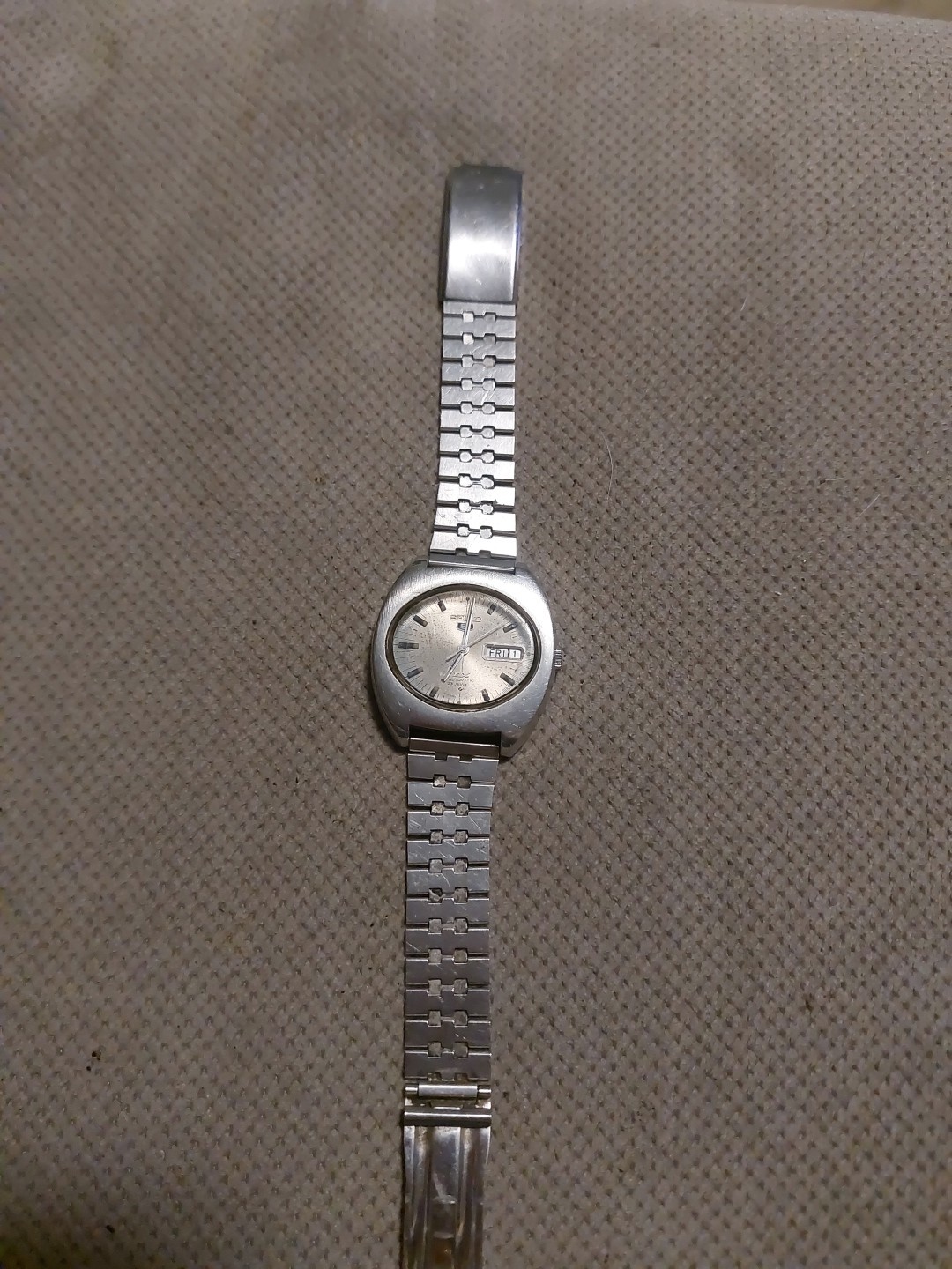 RARE VINTAGE SEIKO DX 6106-5430 Silver DIAL AUTOMATIC… - Gem
