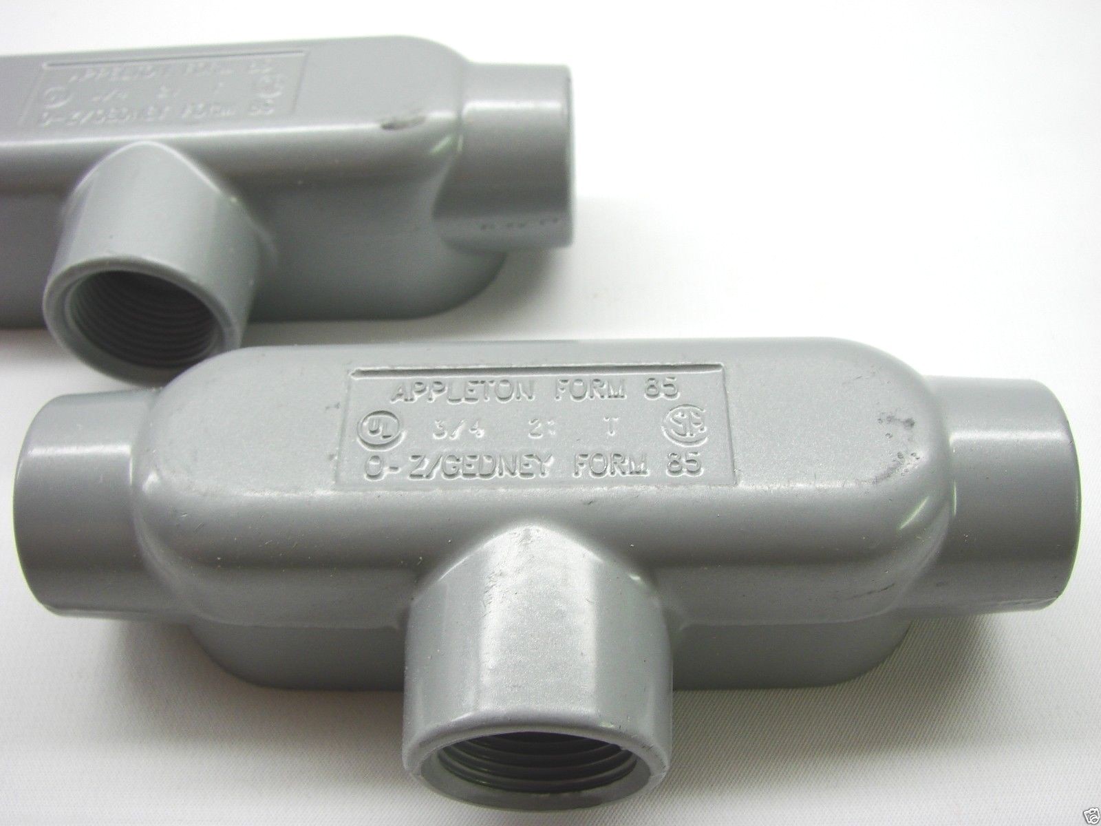 Lot Of 2 Appleton T75A Appleton, 3/4" Aluminum Type T Conduit Outlet ...