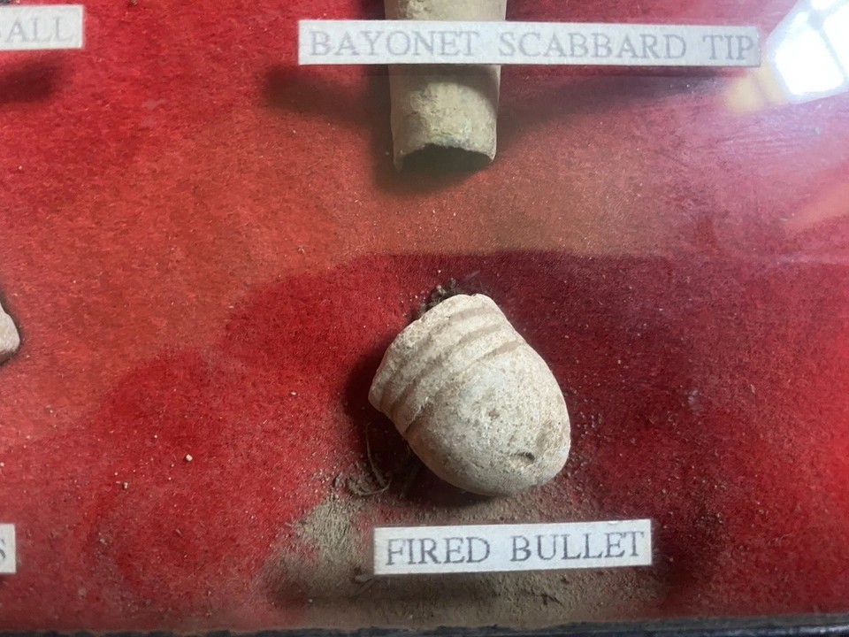 Civil War Relics Display- Dug Battlefield Finds Buckle Button More Rare ...