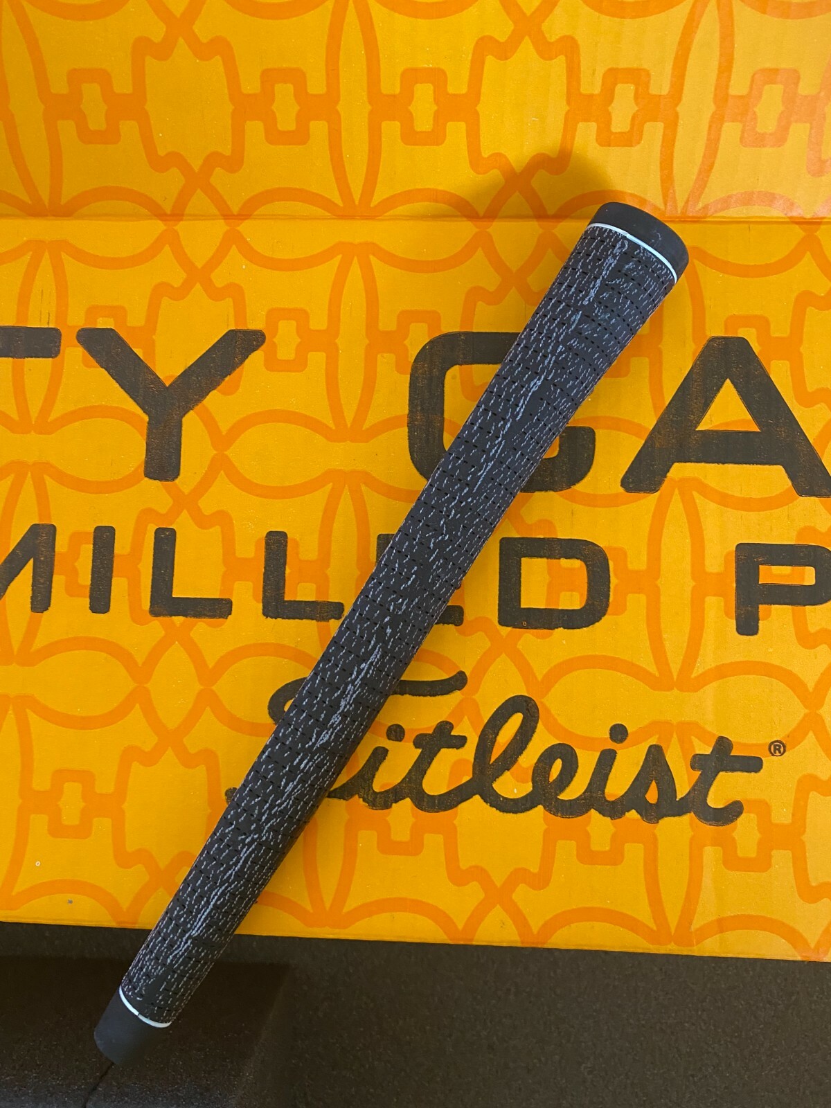 Scotty Cameron Custom Shop Dancing Cameron Full Cord Putter Grip Black ...