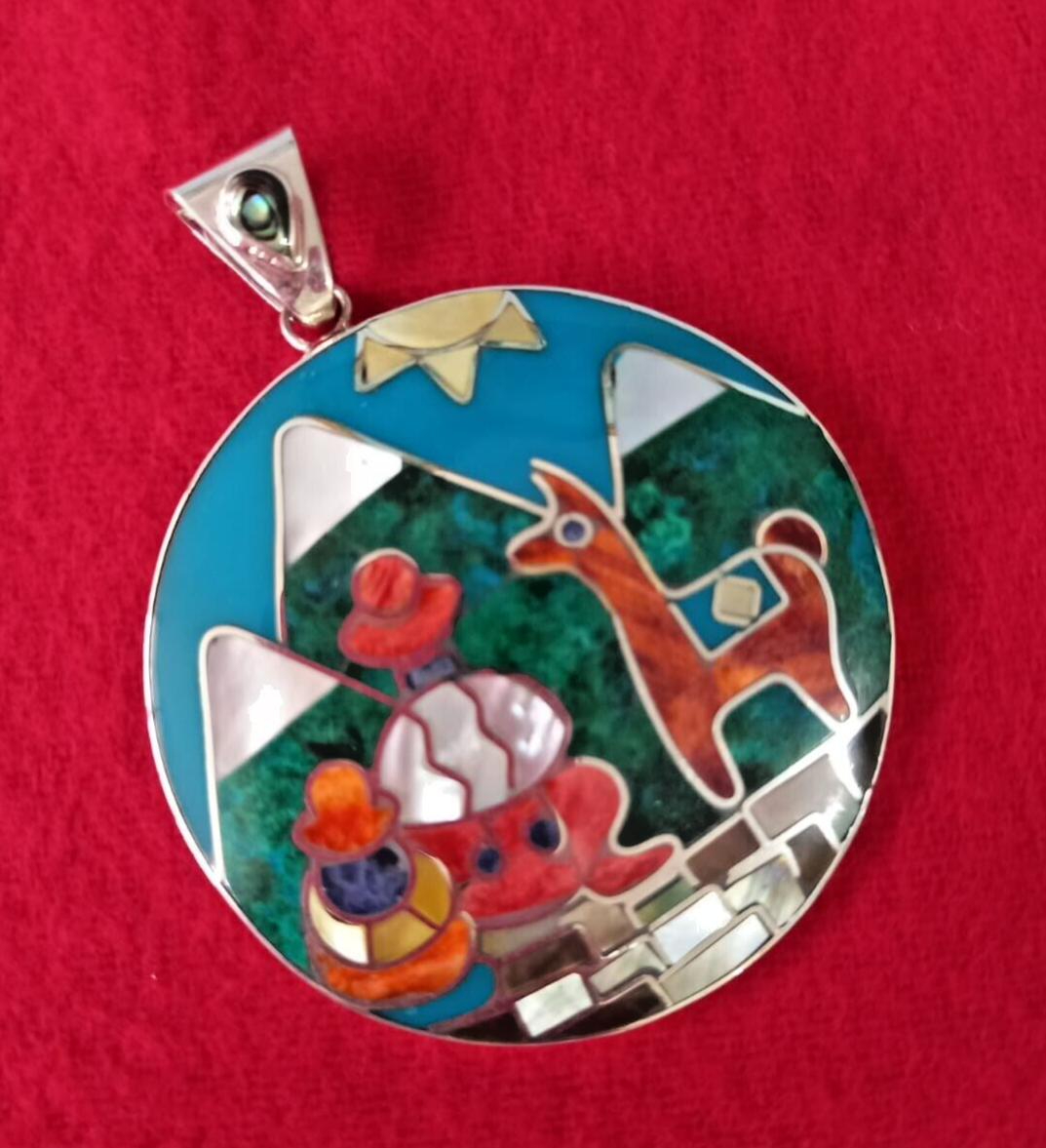 Peruvian pendant with a Machu Picchu design made of Silver with ...