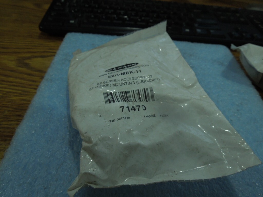 Banner: EZA -MBK-11. EZ Screen Accessory Kit. PN: 71470. New Old Stock ...