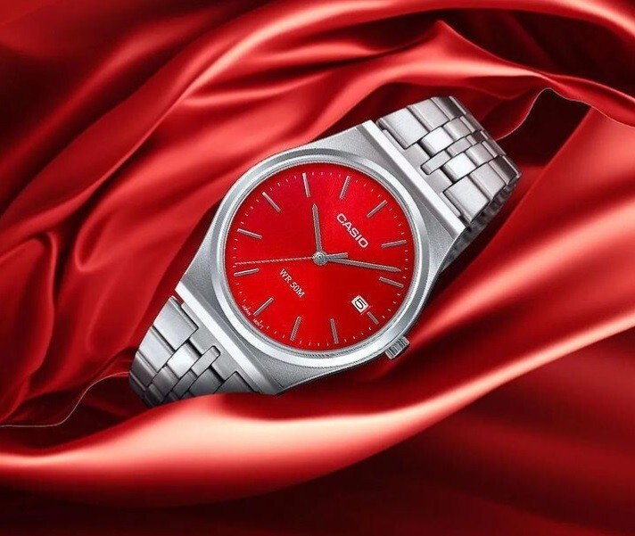 Casio MTP-B145D-4A2 Red Dial Analog Minimalist Stainless Casio MTP-B145D-4A2 Red Dial Analog Minimalist Stainless