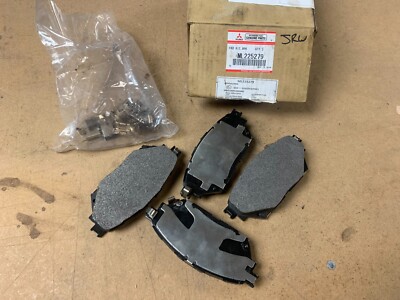 Genuine OEM Mitsubishi Fuso Canter Front Brake Pad Sets New ML225279 ...