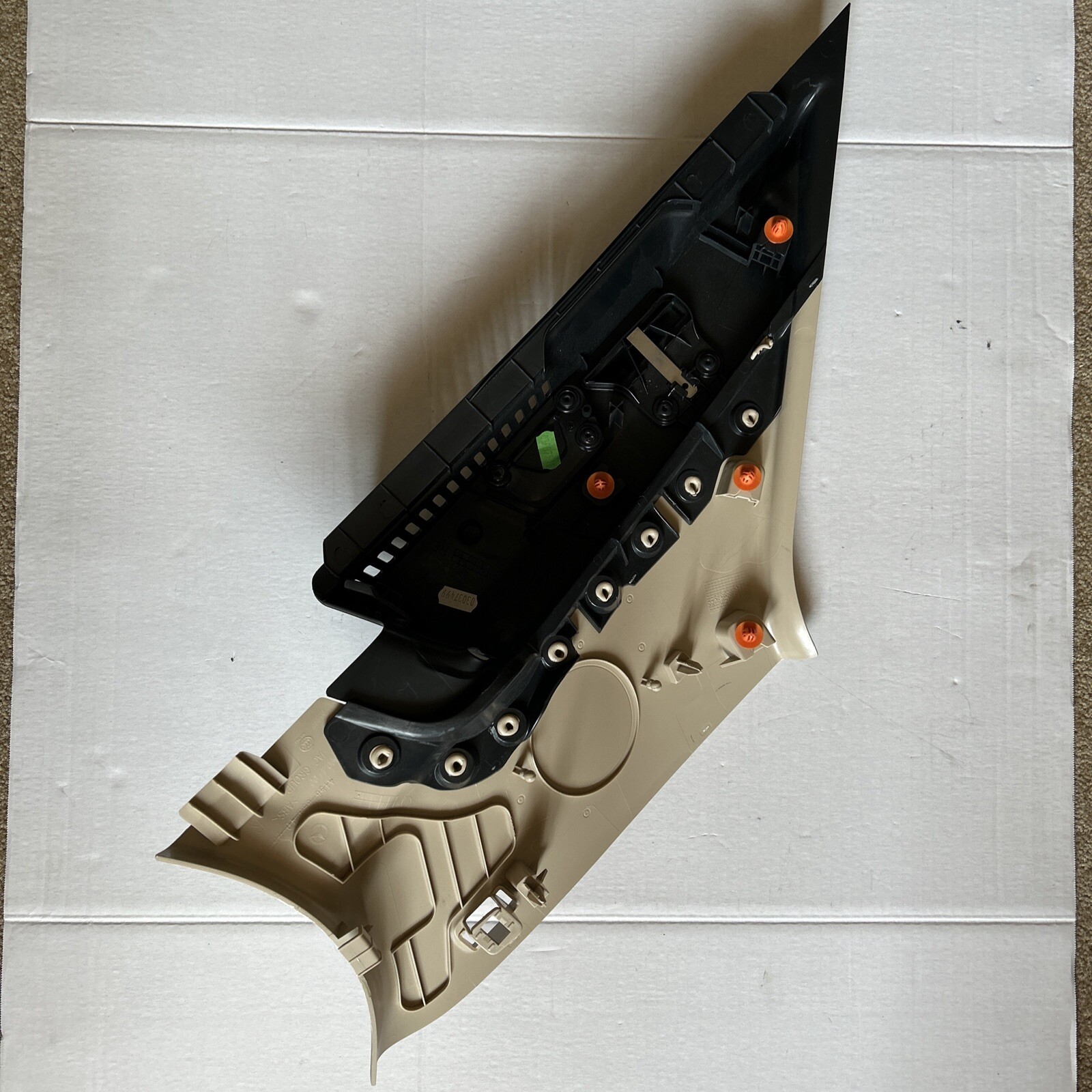 2015-20 MERCEDES GLA250 X156 REAR RIGHT SIDE RH C PILLAR UPPER COVER ...