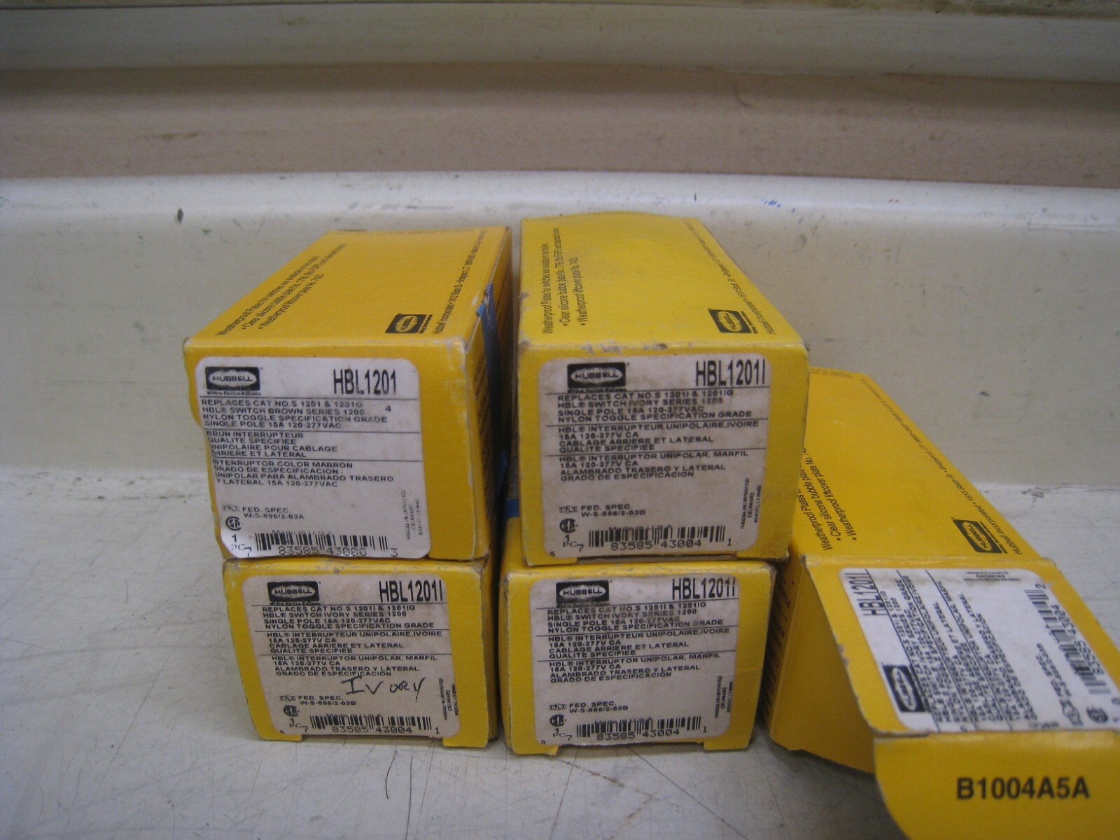 Hubbell Switch HBL1201PL Red Pilot 15A 120-277VAC for sale online | eBay