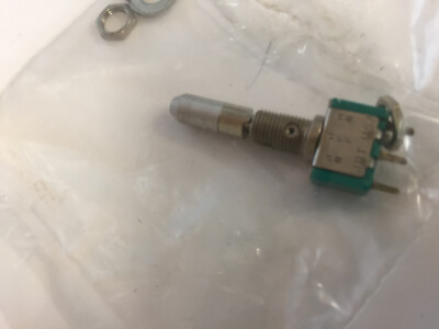 LL-121 LEVER LOCK MINI TOGGLE SWITCH ON-OFF-ON NOS | eBay