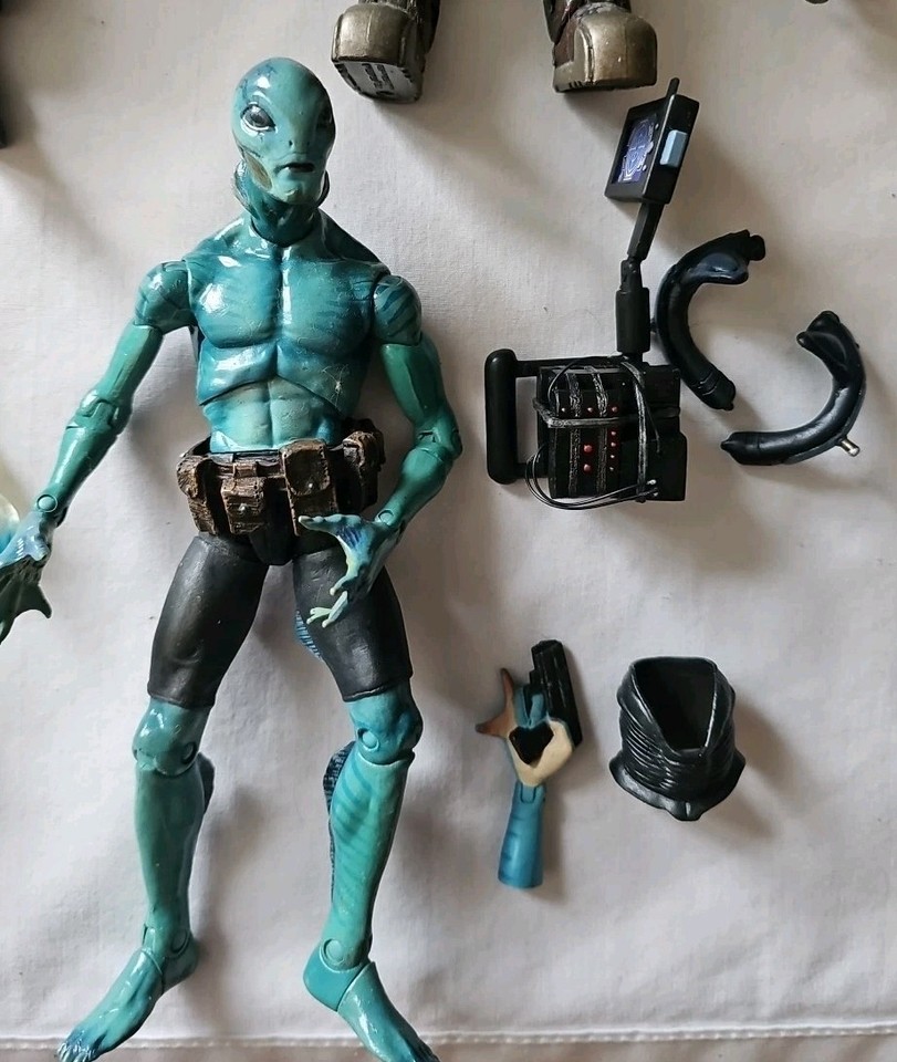 2008 Mezco HELLBOY 2 figure LOT WINK (Mail Away Head) KRAUSS Abe ...