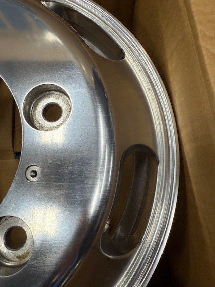 Mercedes Benz Sprinter Dually Aluminum Front Wheel 16x5.5 6-Lug Hi-Spec ...