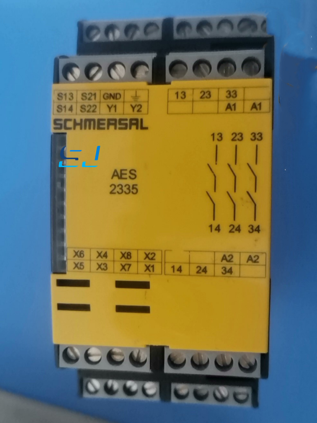 Brand new Schmersal AES 2335 Relay AES 2335 AES2335 DHL Free Shipping ...