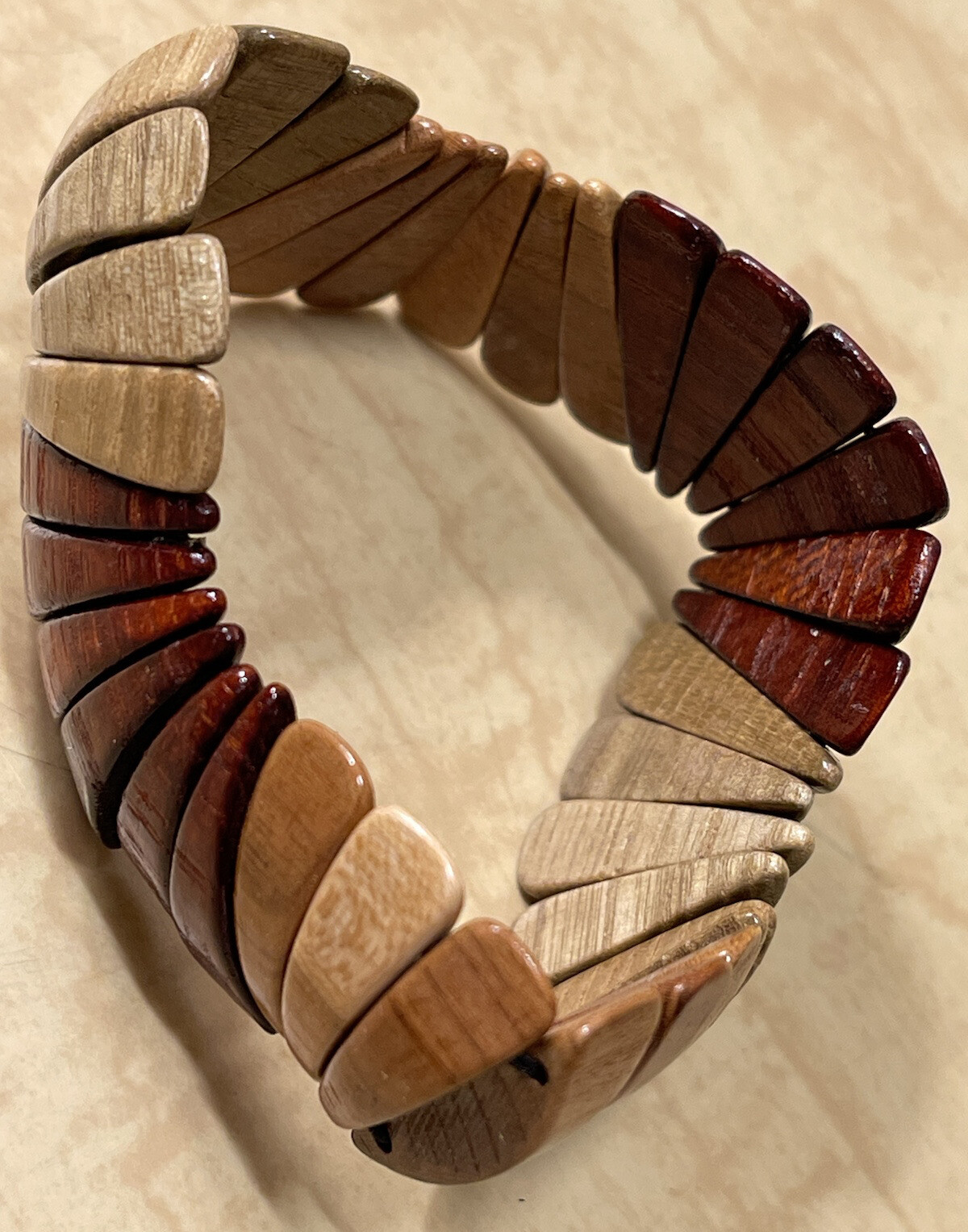 Polished Different Types Wood Triangular Pieces Elast… - Gem