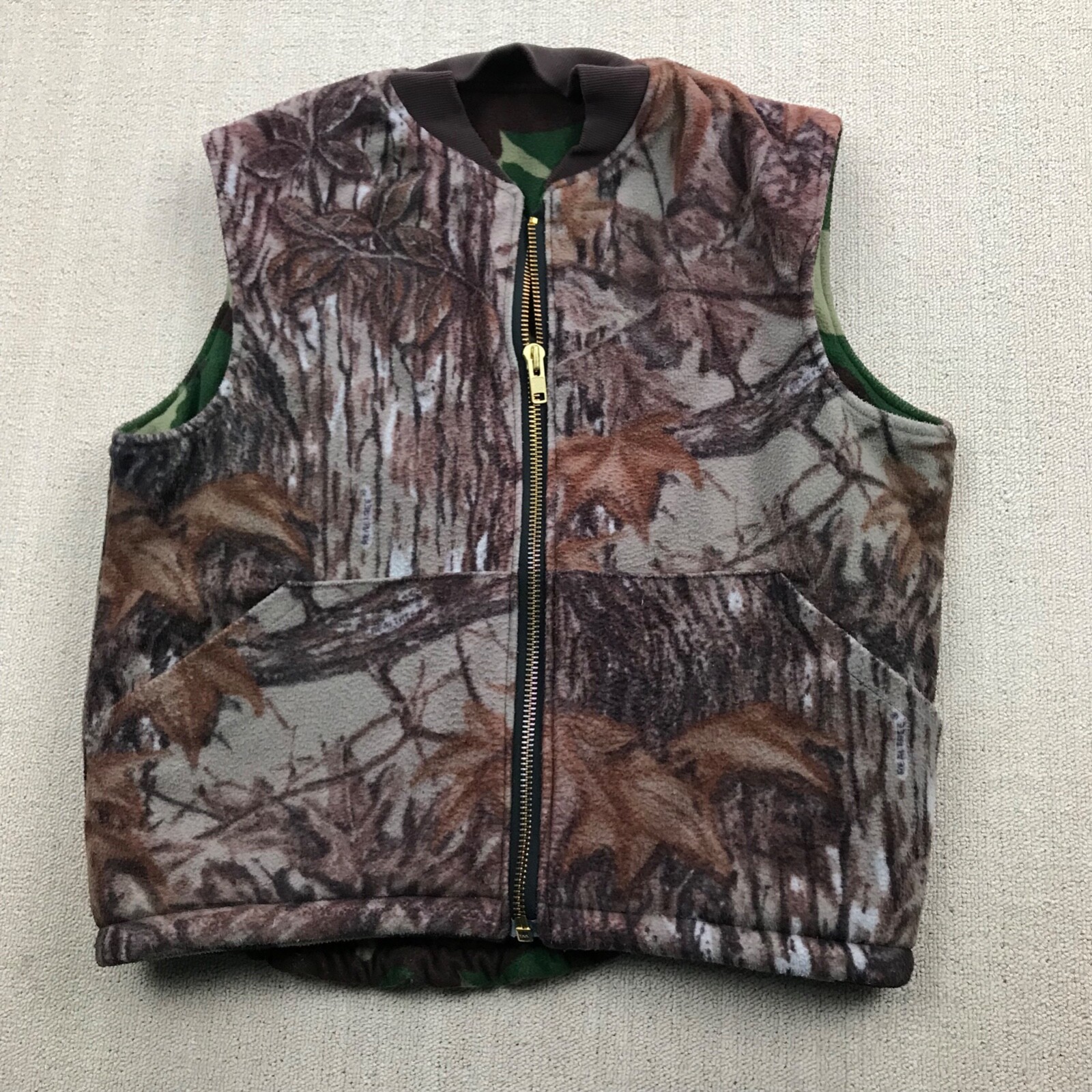 VINTAGE Realtree Camo Vest Mens Large Reversible Flee… - Gem