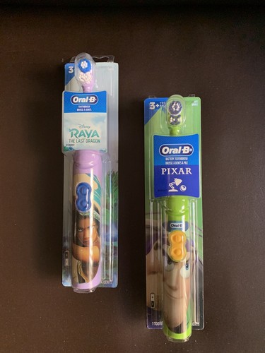 2 Oral-B Kids Disney / Pixar Battery Toothbrushes - Buzz Lightyear ...