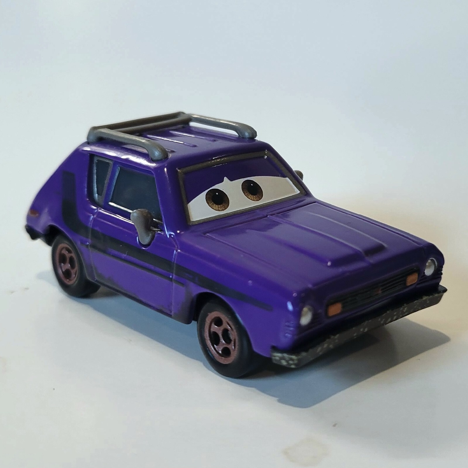 DISNEY Store PIXAR CARS 2 J. CURBY GREMLIN Don Crumlin with weapon guns ...