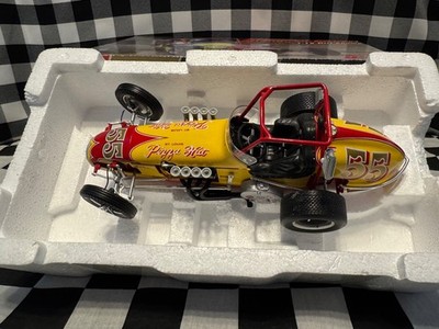 JIMMY CARUTHERS PIZZA HUT FORD POWERED TWIN CAM 1/18 SCALE DIRT CHAMP ...