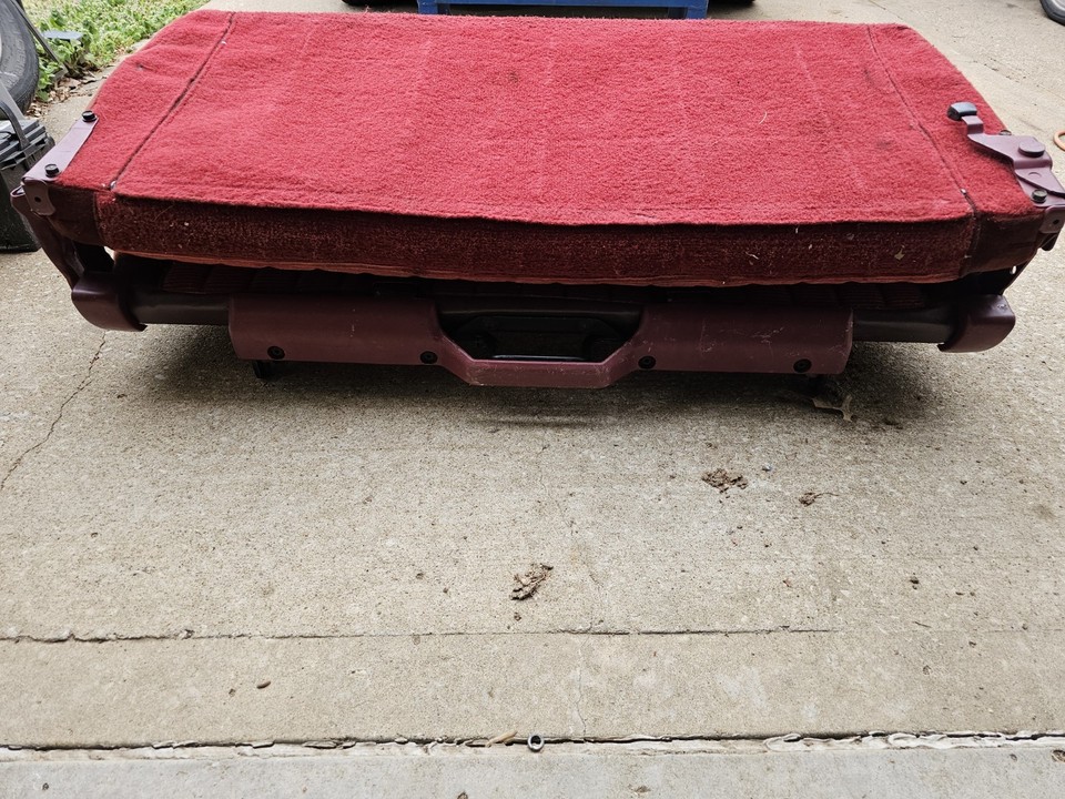 1992-1994 Chevy GMC Suburban Yukon OEM REAR 3RD ROW SEAT IN EXCELLENT ...
