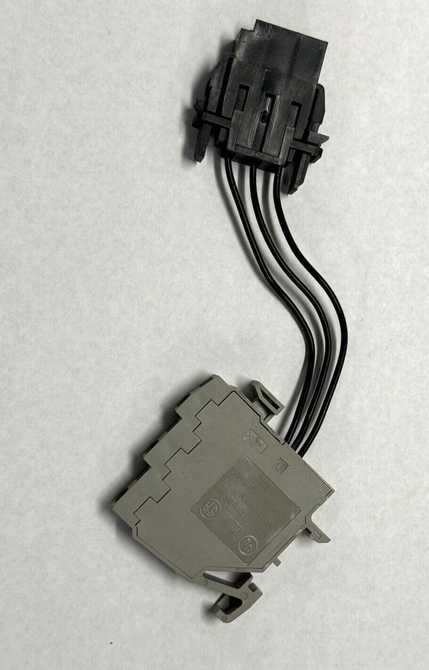 Schneider Electric E103955 Circuit Breaker Accessory, LR69561 97C7 | eBay