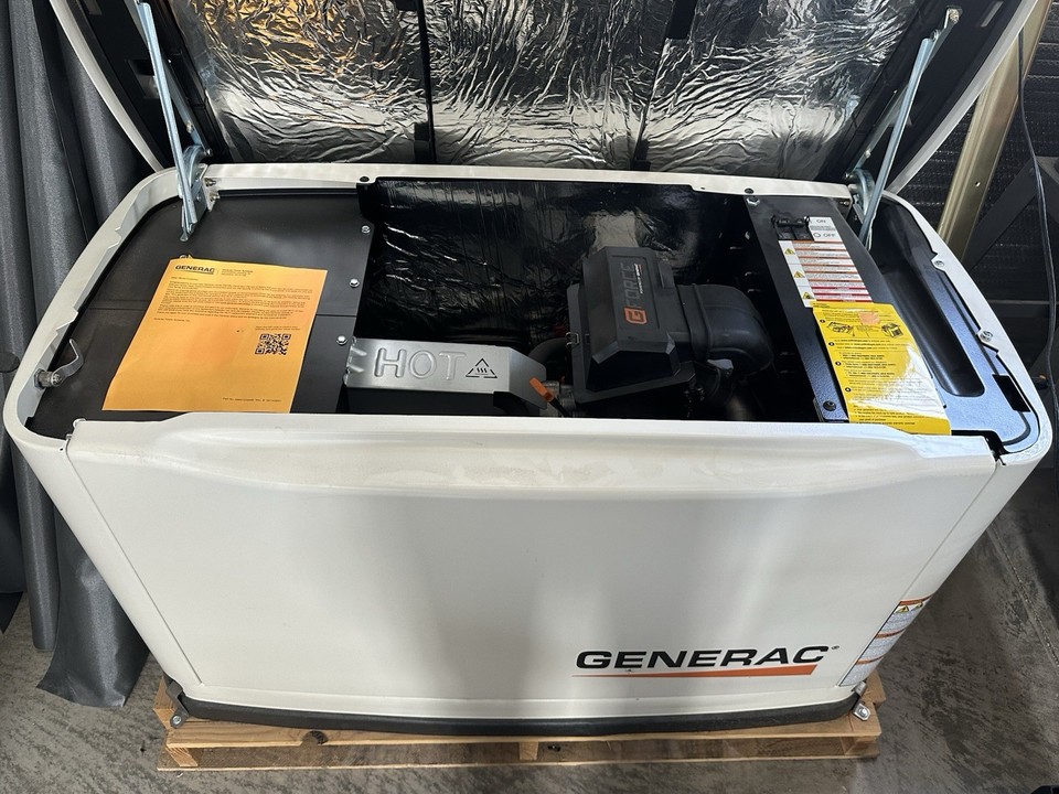 Generac Guardian 7210 24kW Home Standby Generator System - White | eBay