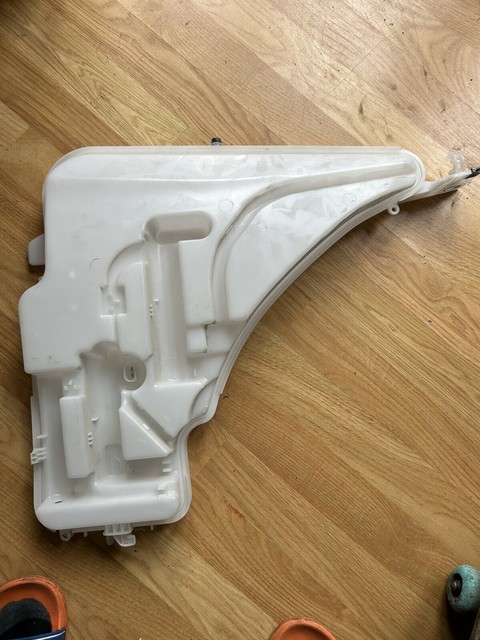 BMW F30 3 Series Washer Bottle 61667241672 for sale online | eBay