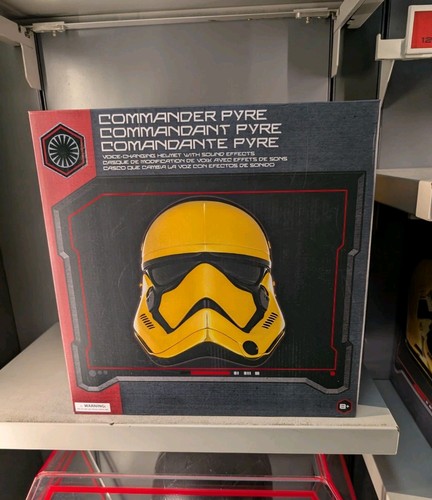 NEW💥Commander Pyre Gold Stormtrooper Helmet Sith Star Wars Galaxys Edge ...