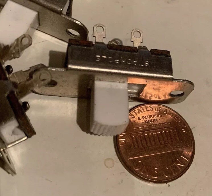 Stackpole 3 Pin White Center On/Off Slide Switch 125V AC 3 Amp ~~ | eBay