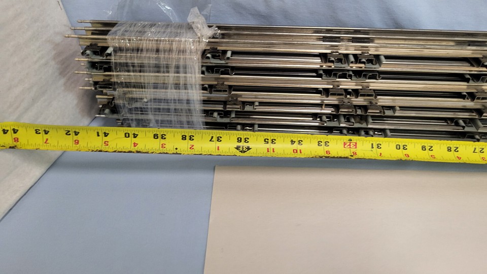 LIONEL MODERN LONG STRAIGHT TRACK - 13 PIECES (HB423)....TK | eBay