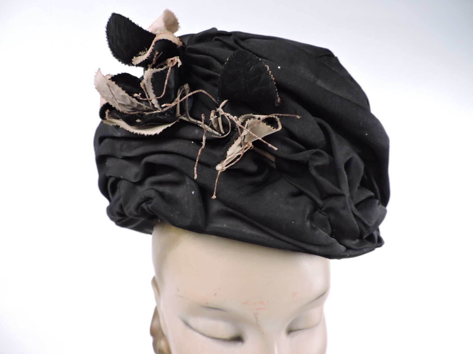 VICTORIAN 1890’S BLACK RUCHED SILK WIRED TORQUE HAT W LEAVE TRIMS | eBay