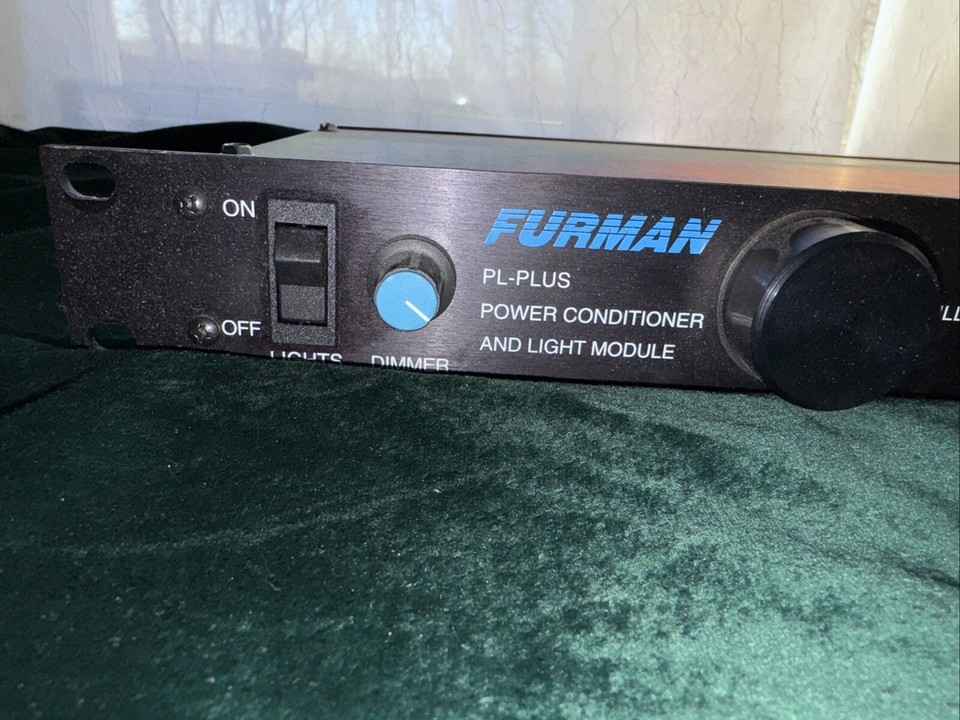 FURMAN PL-PLUS Power Conditioner and Light Module | eBay