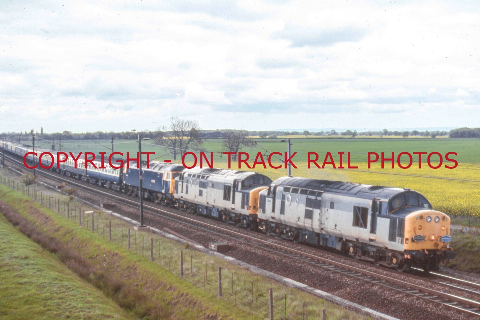 UK RAILWAY PHOTOGRAPH OF CLASS 37 37604. RM37-2593 | eBay
