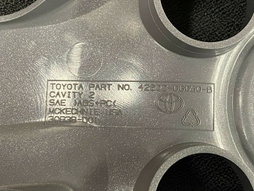 2009-2011 TOYOTA CAMRY GENUINE OEM NEW WHEEL COVER HUB CAP 4260206050 ...