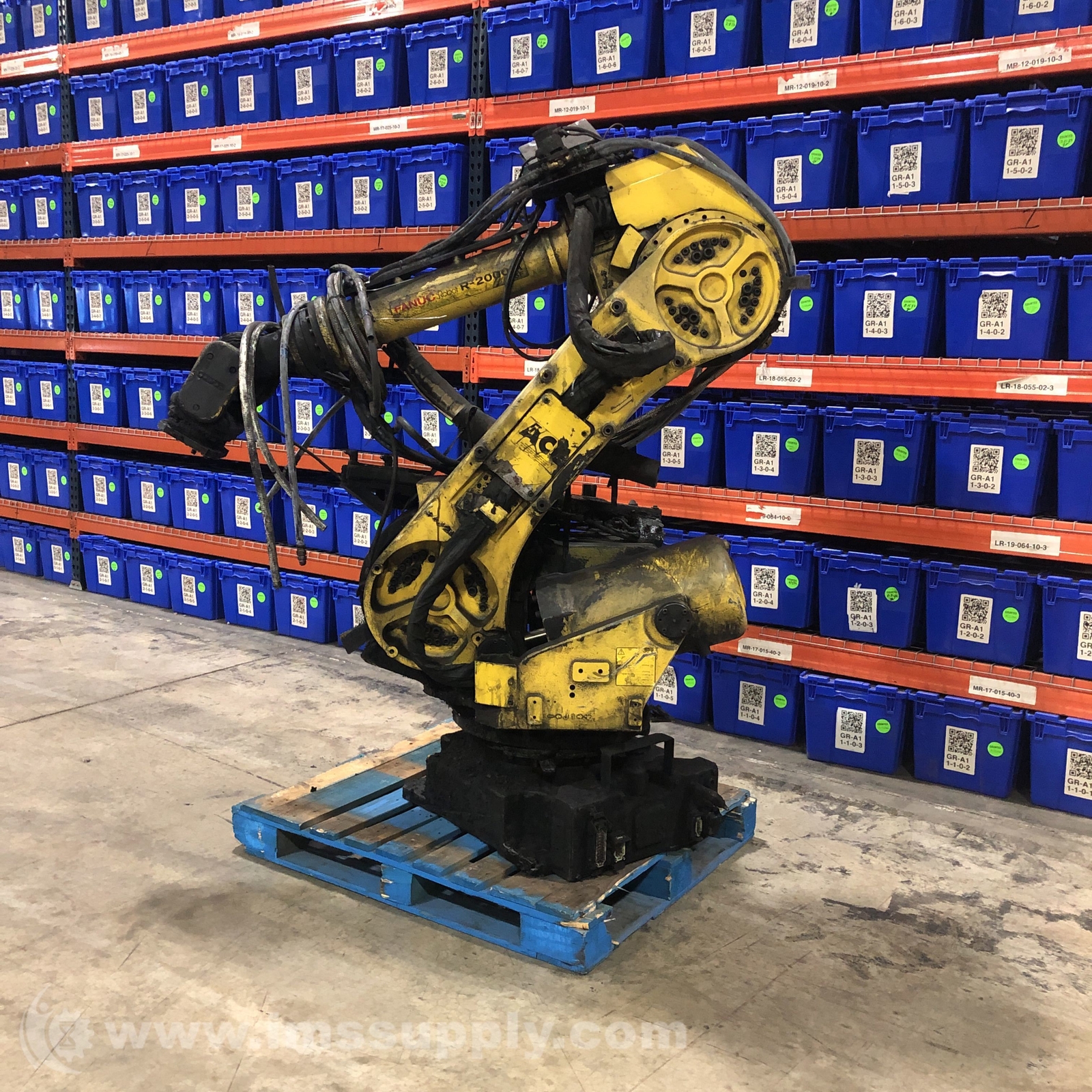 Fanuc R2000iA/165F Industrial Robotic Arm Robot 4596 | eBay