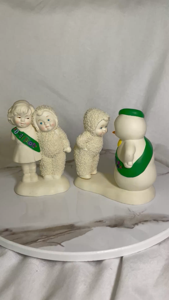 Snowbabies Snow Babies Dept 56 Girl Scout 2016 Making New Snow Friends ...