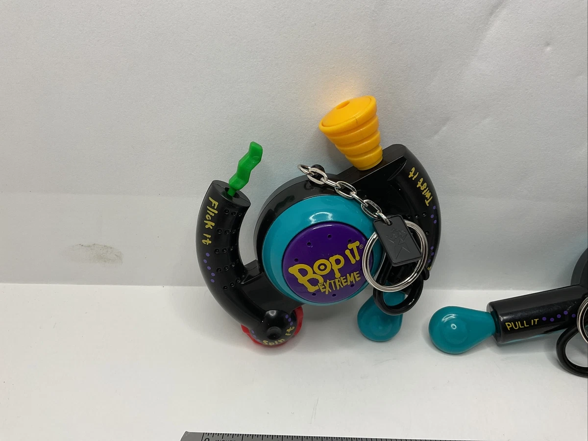 Bop It Extreme 2 Keychain