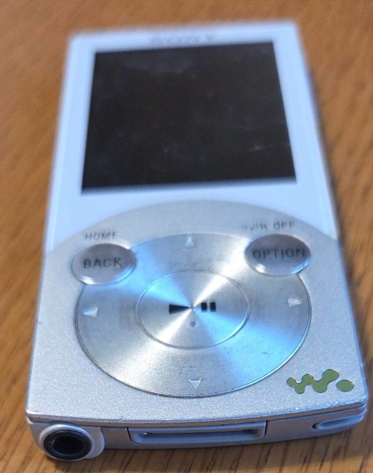 Sony Walkman NW-S644 8GB MP3 Digital Player White Tested & Working | eBay