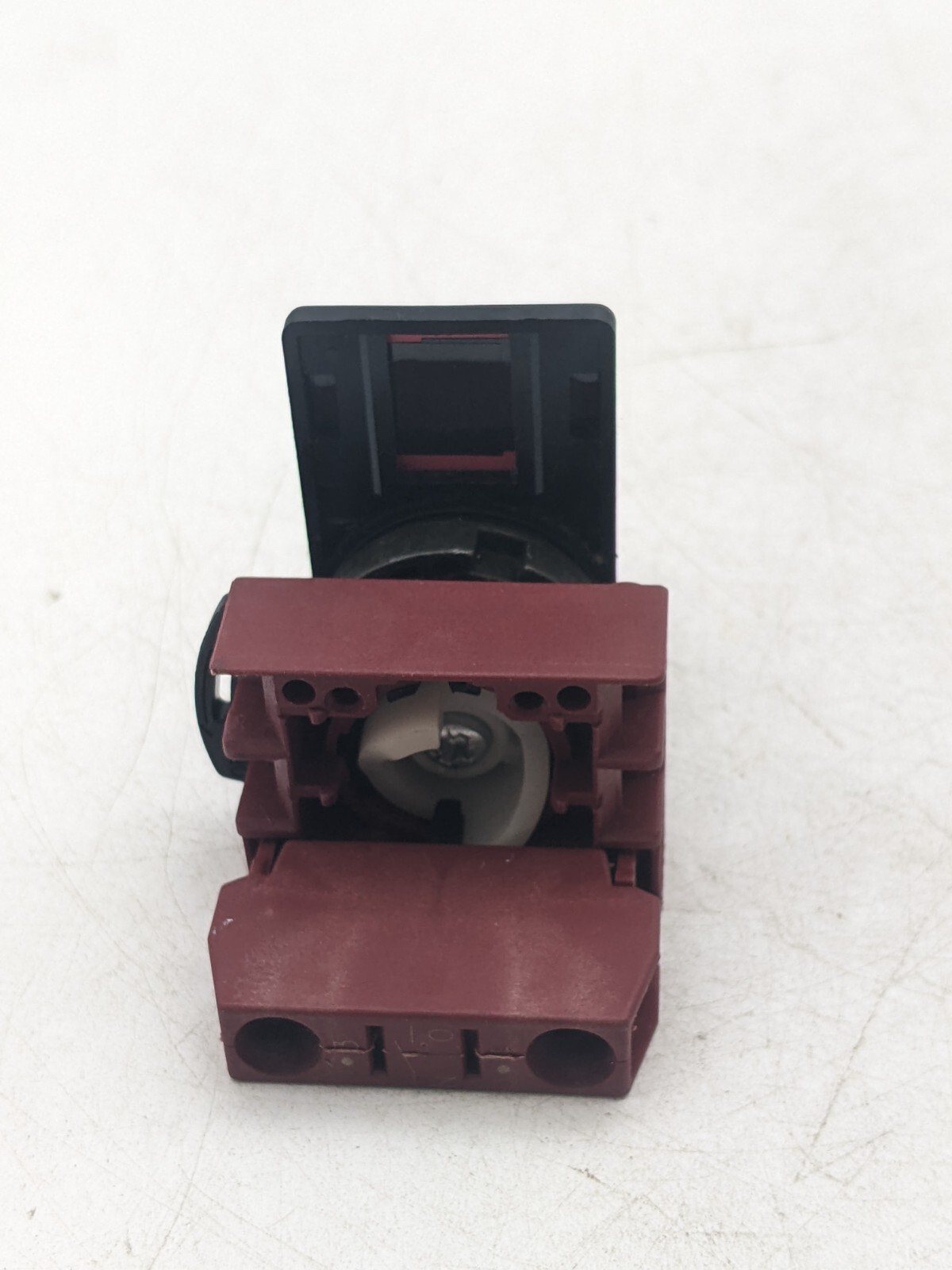 General Electric CEMA P9B10VN Contact Block 10 Amp 600VAC with Selector ...
