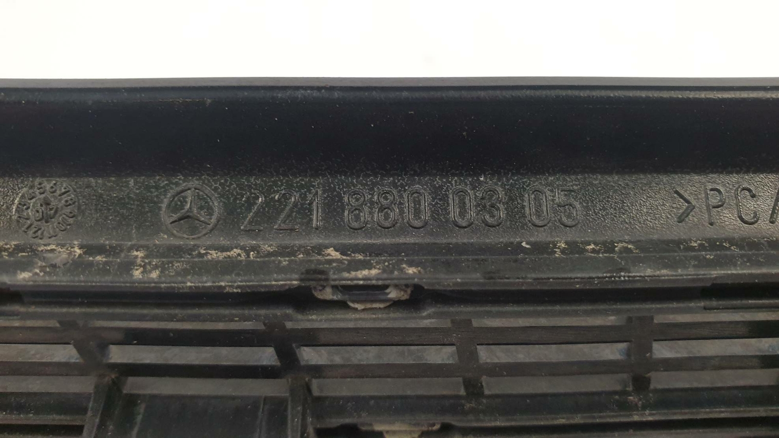 A2218800305 KRATKA ZDERZAKA PRZÓD S - KLASA | eBay