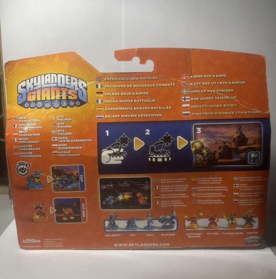 Skylanders Giants Scorpion Striker Battle Pack with Hot Dog Zap ...