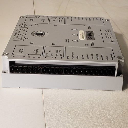 HID VertX V100 CBOARD Door/Dual Reader Interface Access Module 70100 ...