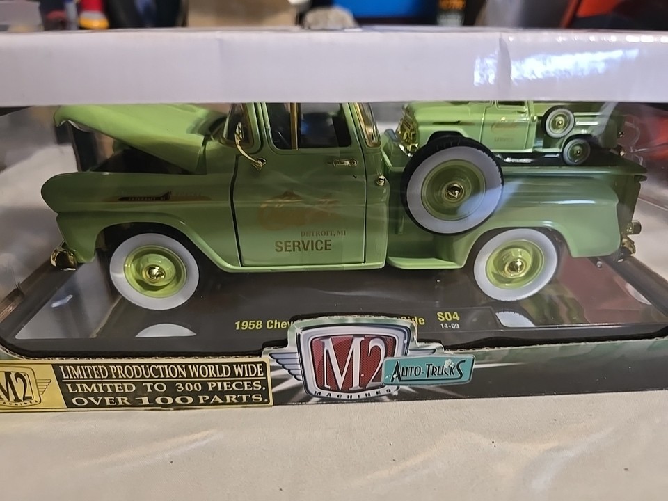 M2 MACHINES (1 of 300) WALMART EXCLUSIVE 1958 CHEVY APACHE STEP SIDE 1: ...