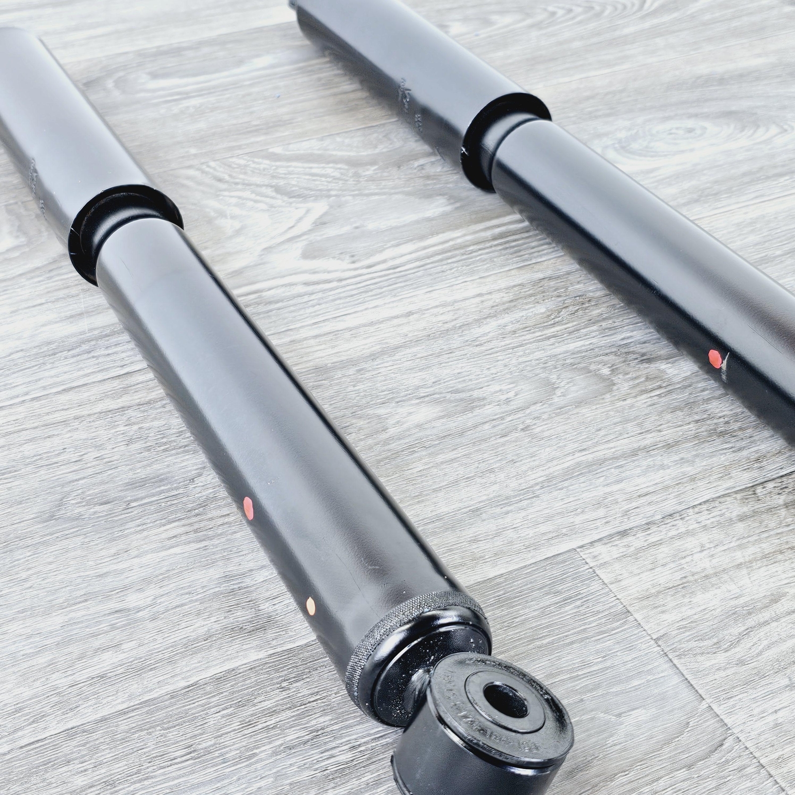 2012 FORD F550 Rear Set 2x Suspension Shock Absorbers OEM PC3Z18125E LH ...