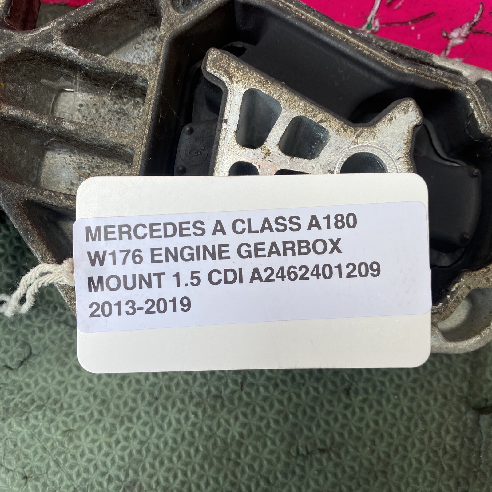 MERCEDES A CLASS A180 W176 ENGINE GEARBOX MOUNT 1.5 CDI A2462401209 ...