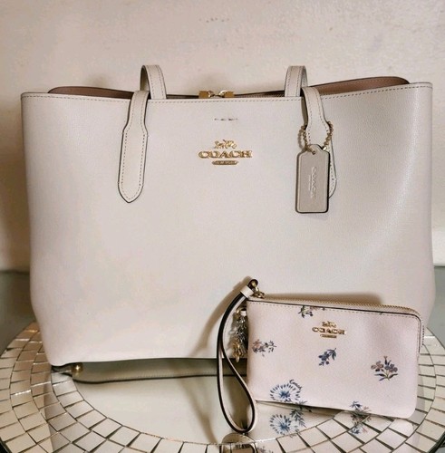 Coach Large Leather tote Shoulder Bag With Matching Wallet. Color Chalk ...